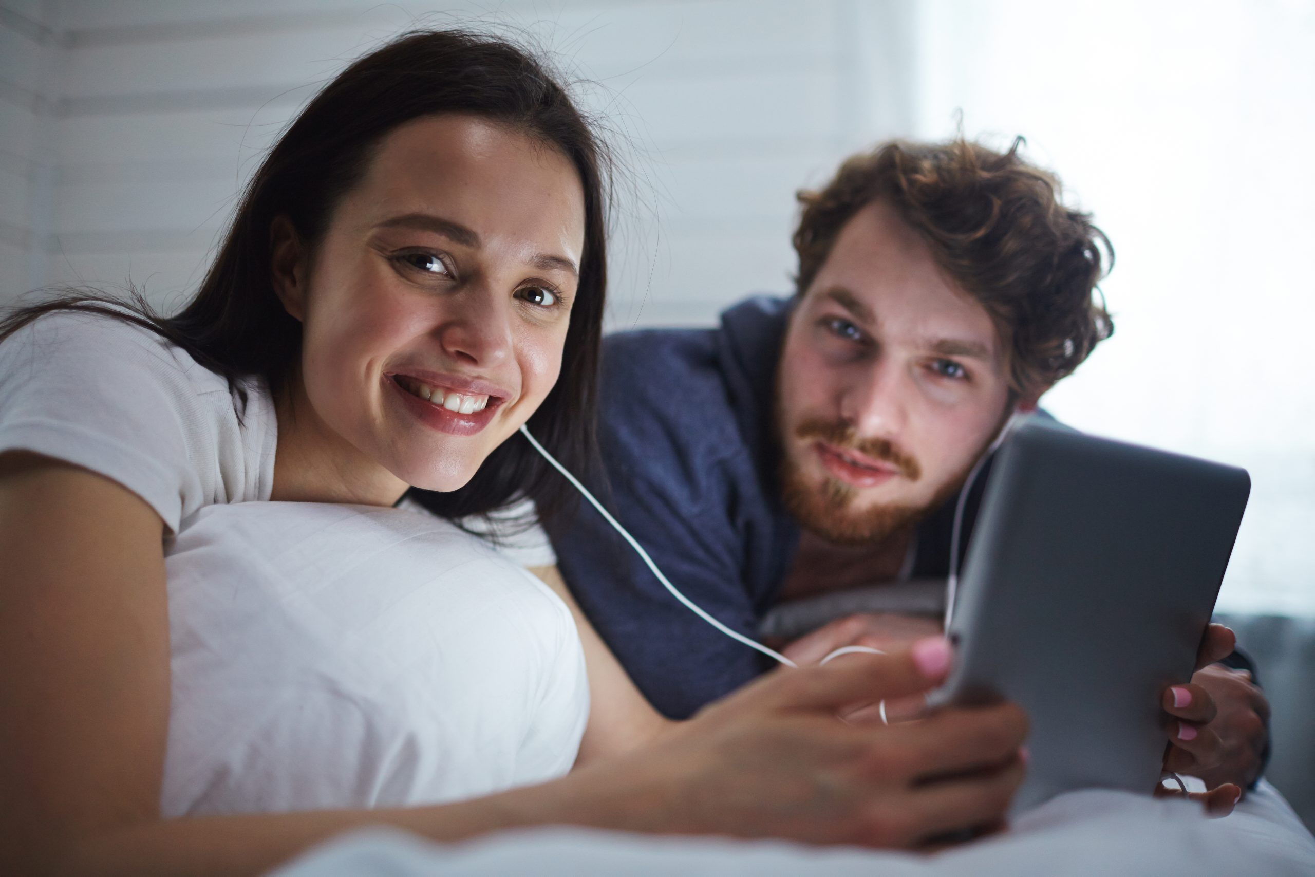 BravoDate Review 2025: Pricing & Features Breakdown